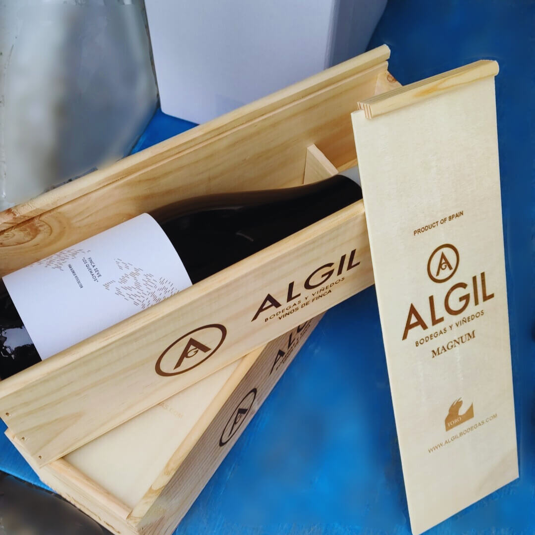Los 4 mejores vinos para regalar en Navidad - Algil Bodegas y Viñedos
